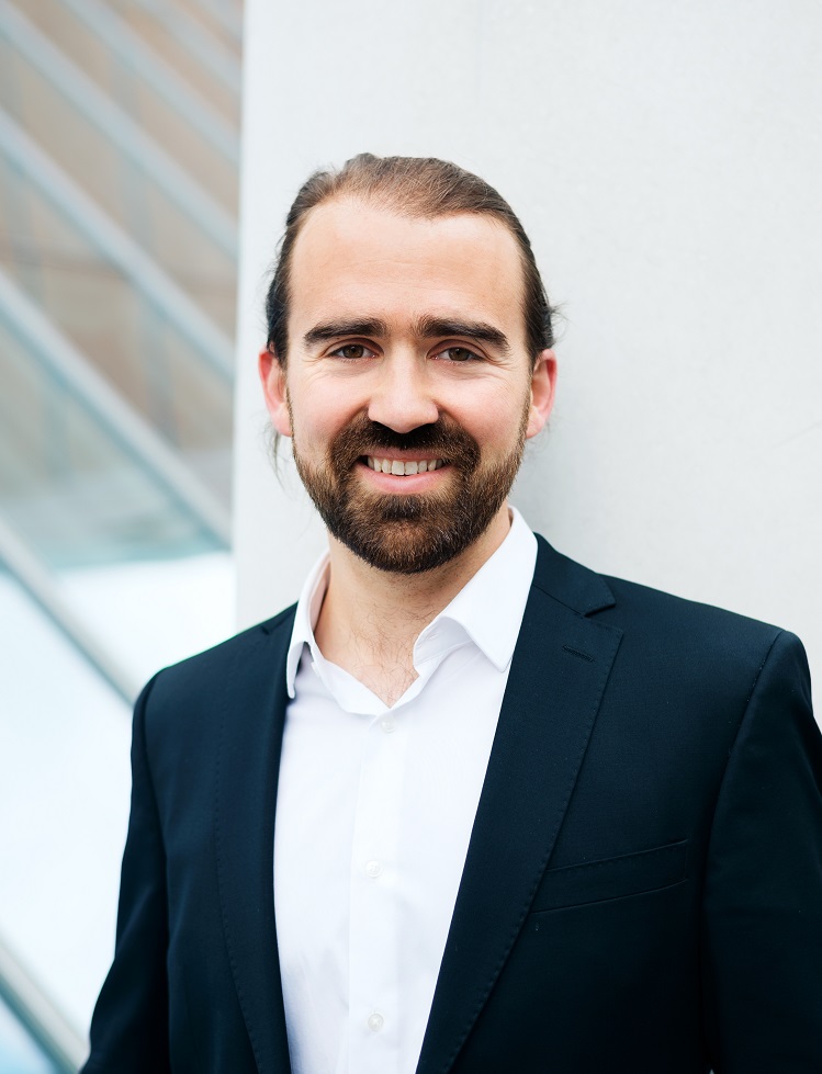 Dr. Matthias Utzschneider - MRT-Forschung am Universitätsklinikum Erlangen Dr. Matthias Utzschneider - MRT-Forschung am Universitätsklinikum Erlangen